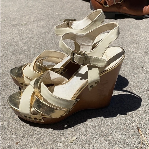 Sam Edelman | Shoes | Sam Edelman Wooden Platform Gold Heels Sz8 | Poshmark